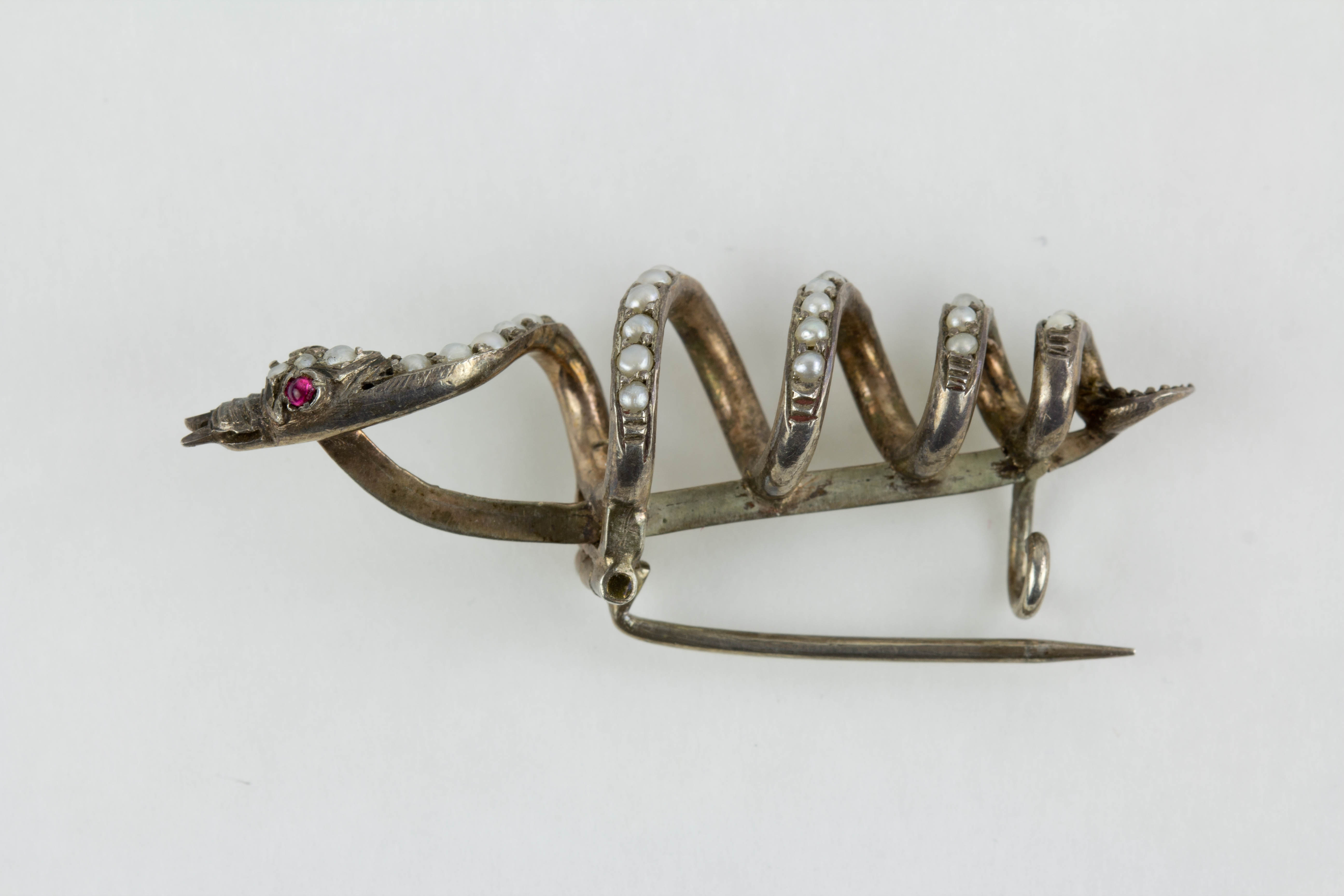 Brosche, – Kunst + Antiquitäten Jürgen Beyreuther